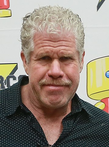 Ron Perlman Bio Height Weight Age Shoe Size